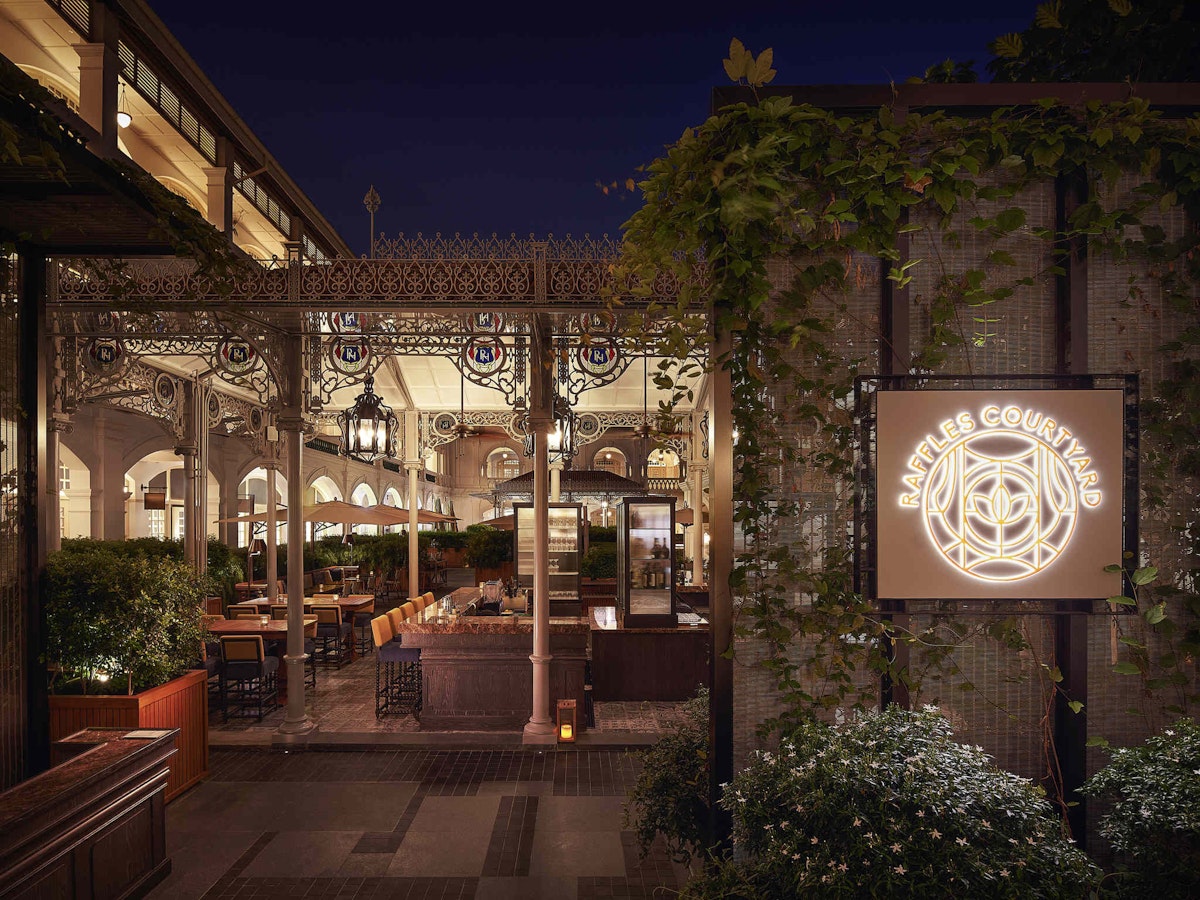 Raffles Courtyard, Raffles Singapore - Restaurants ALL Accor